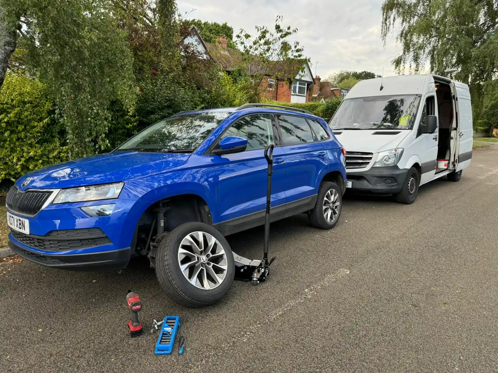 24/7 Mobile Tyre Fitting & Repair Service | Roadside & Home Tyres